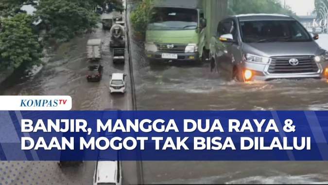 Jakarta Diguyur Hujan Lebat, Banjir Rendam Jalan Mangga Dua Raya dan ...